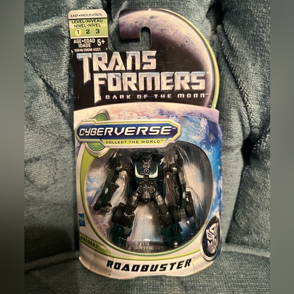 Nascar | Toys | Nascar Dale Earnhardt Jr 88 Transformers Cyberverse ...